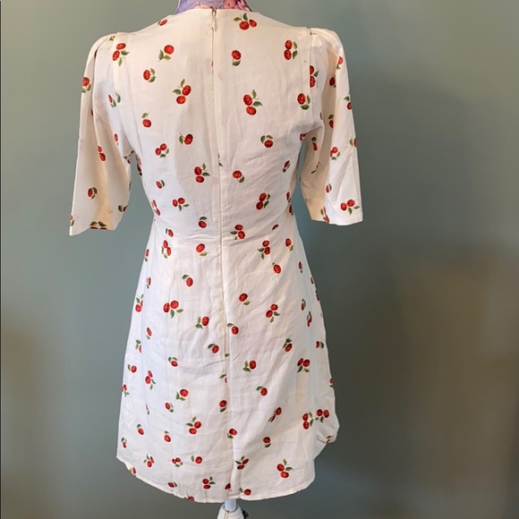 FARM Rio | Dresses | Nwt Farm Rio Medium Mini Pitanga Vneck Dress ...